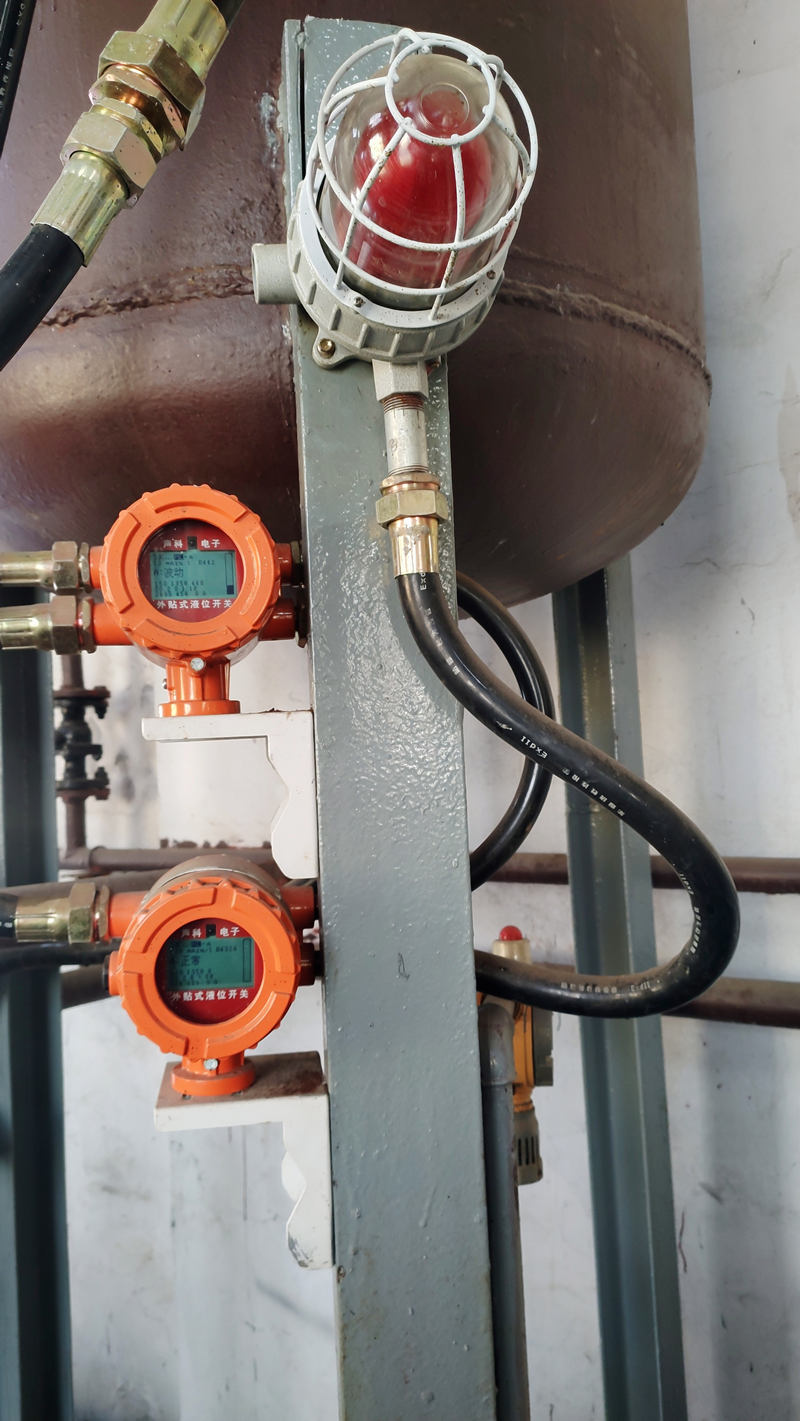 Non-invasive Level Switch on Process Tank - SKE Measurement